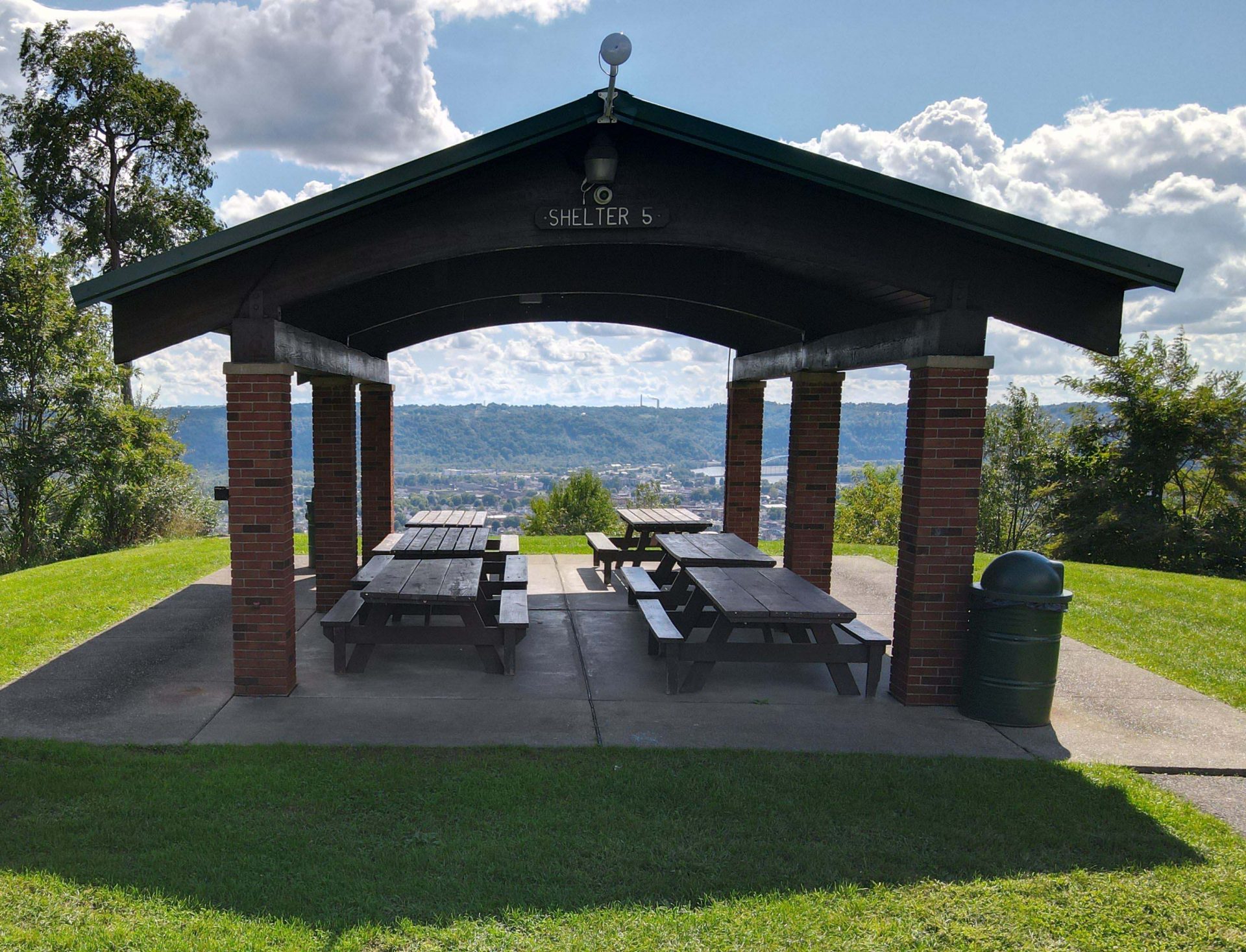 Overlook Terrace at Grand Vue Park | West Virginia Wedding Venues